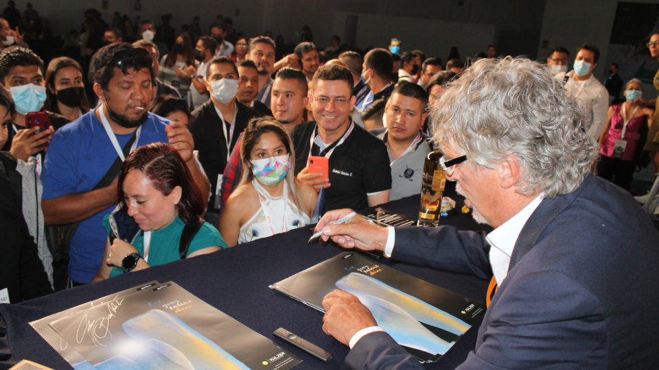 Kulzer Mexico celebrates anniversary, product launch with partner